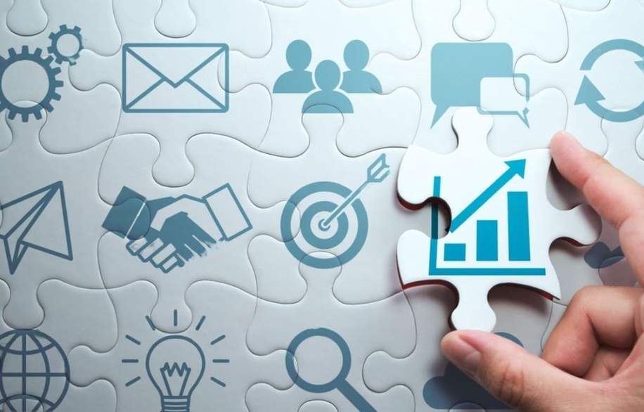 Business Strategist Job Description: Salary, Duties & More