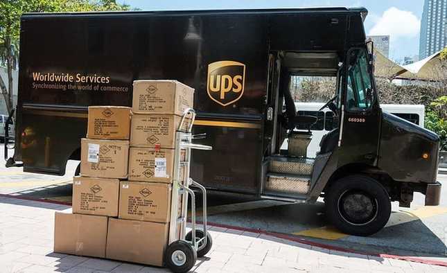 UPS Unloader Job Description: Salary, Duties & More