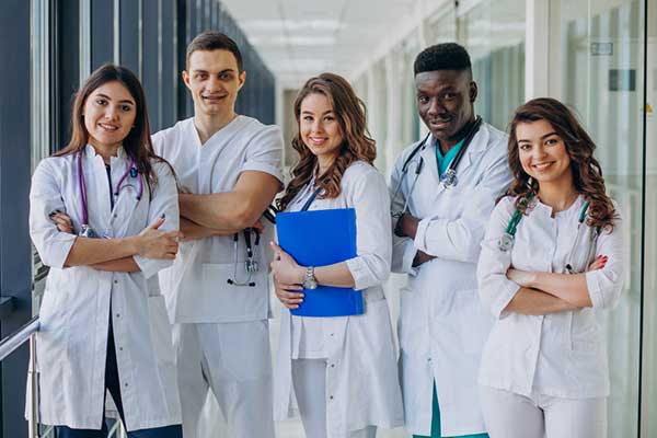 Hospitalist vs. Internist - What's the Difference? - Megainterview.com Hospitalist vs. Internist - What's the Difference? - Megainterview.com