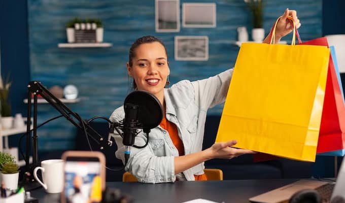 Influencer Marketing Manager Resume Example & Writing Guide